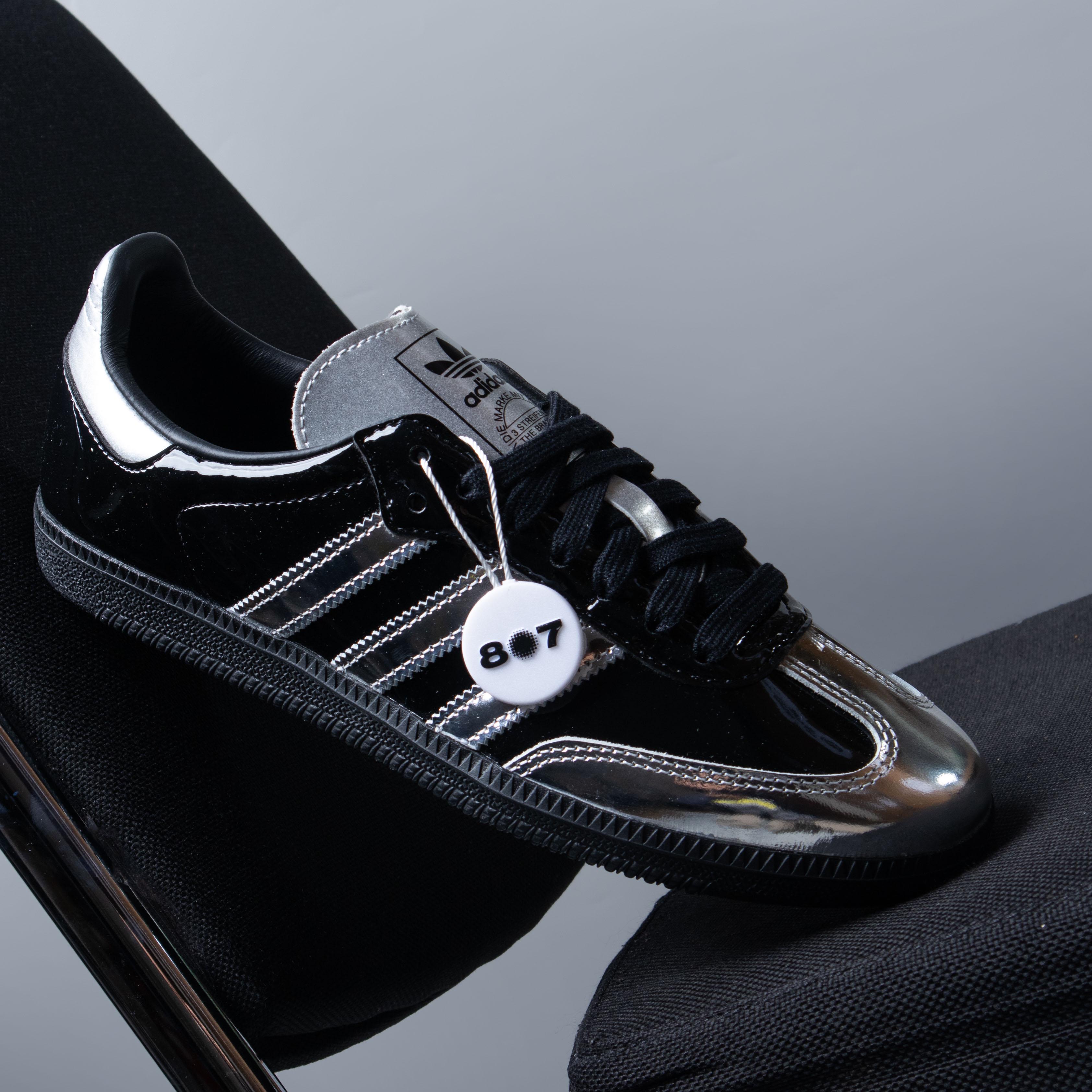 Kolaborasi Samba x Atmos Terbaru Dengan Kemewahan Tuksedo Kulit Italia