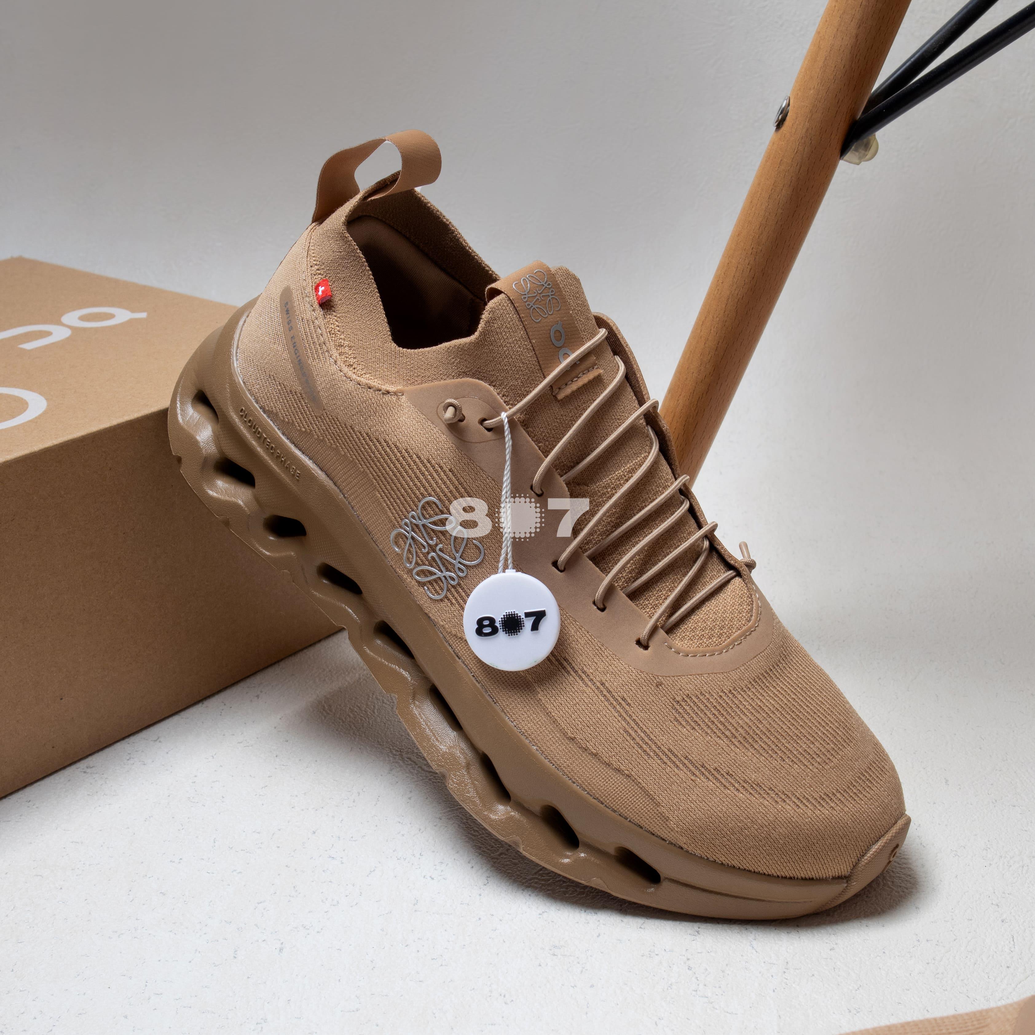 ON Cloudtilt LOEWE Dark Sand Brown - 807GARAGE
