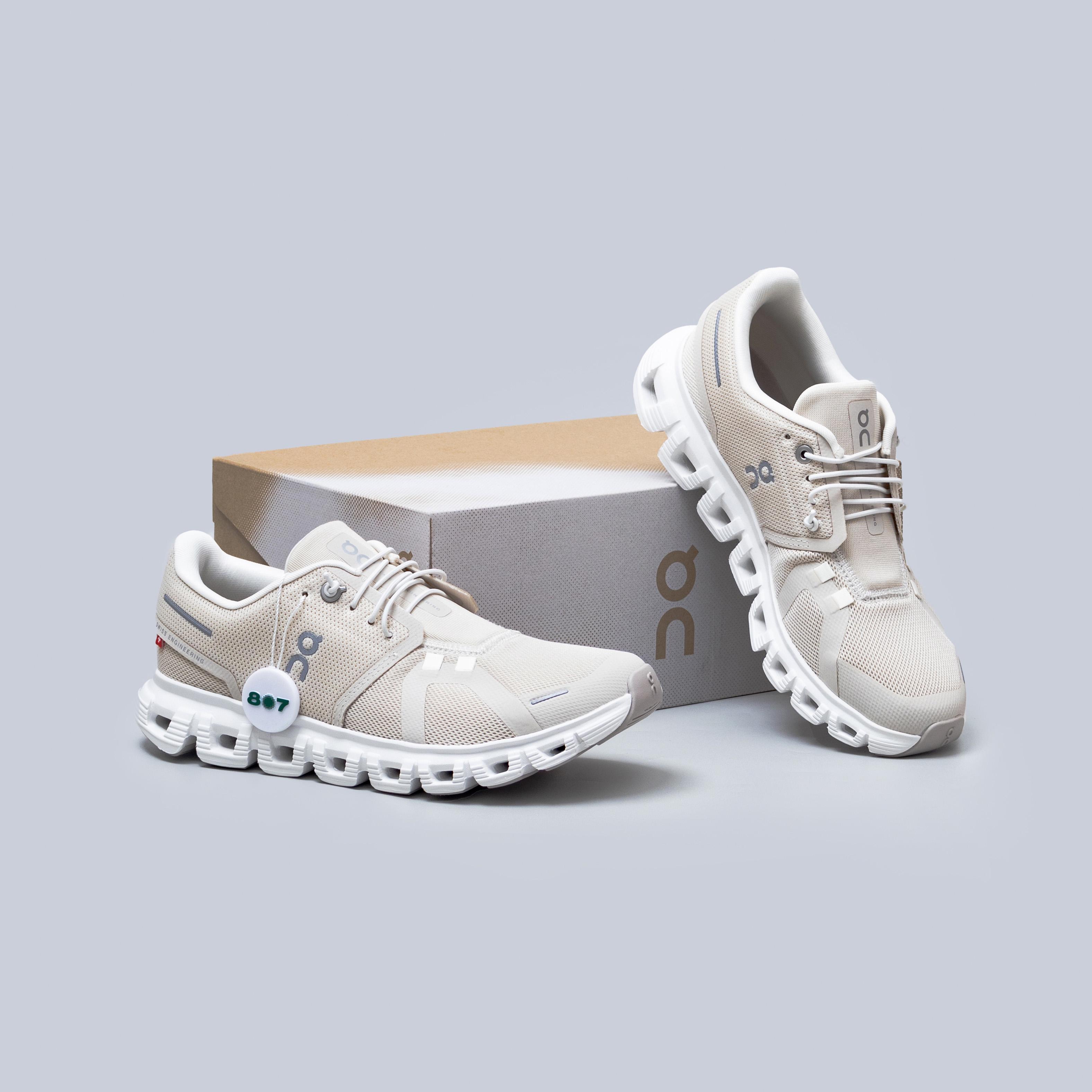 Jual ON Cloud 6 Pearl White Cream - 807GARAGE